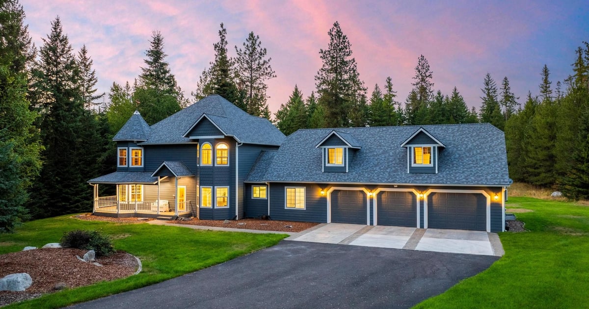 3825 E English Point Road, Hayden, ID