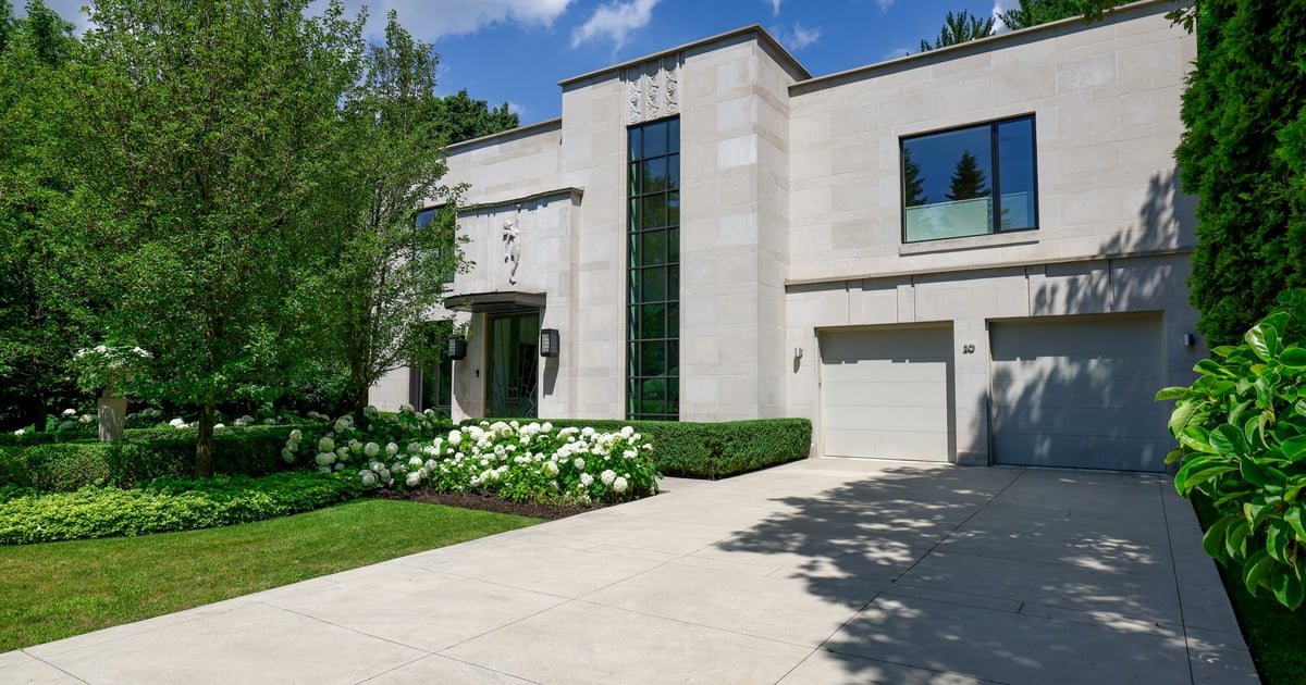 20 Forest Glen Crescent, TORONTO, ON