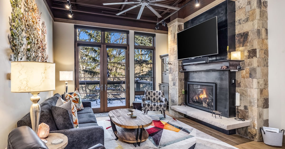 Bookside Park Signature Lofts #205, Avon, CO