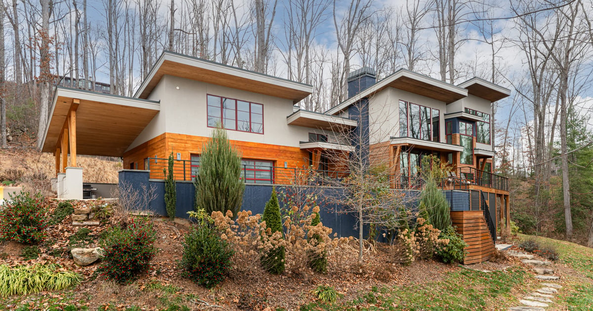 42 Towering Oaks Lane, Asheville, NC